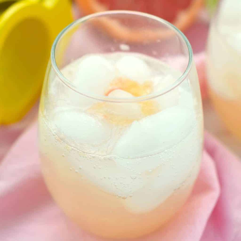 Skinny Grapefruit Margarita - Simple Joy