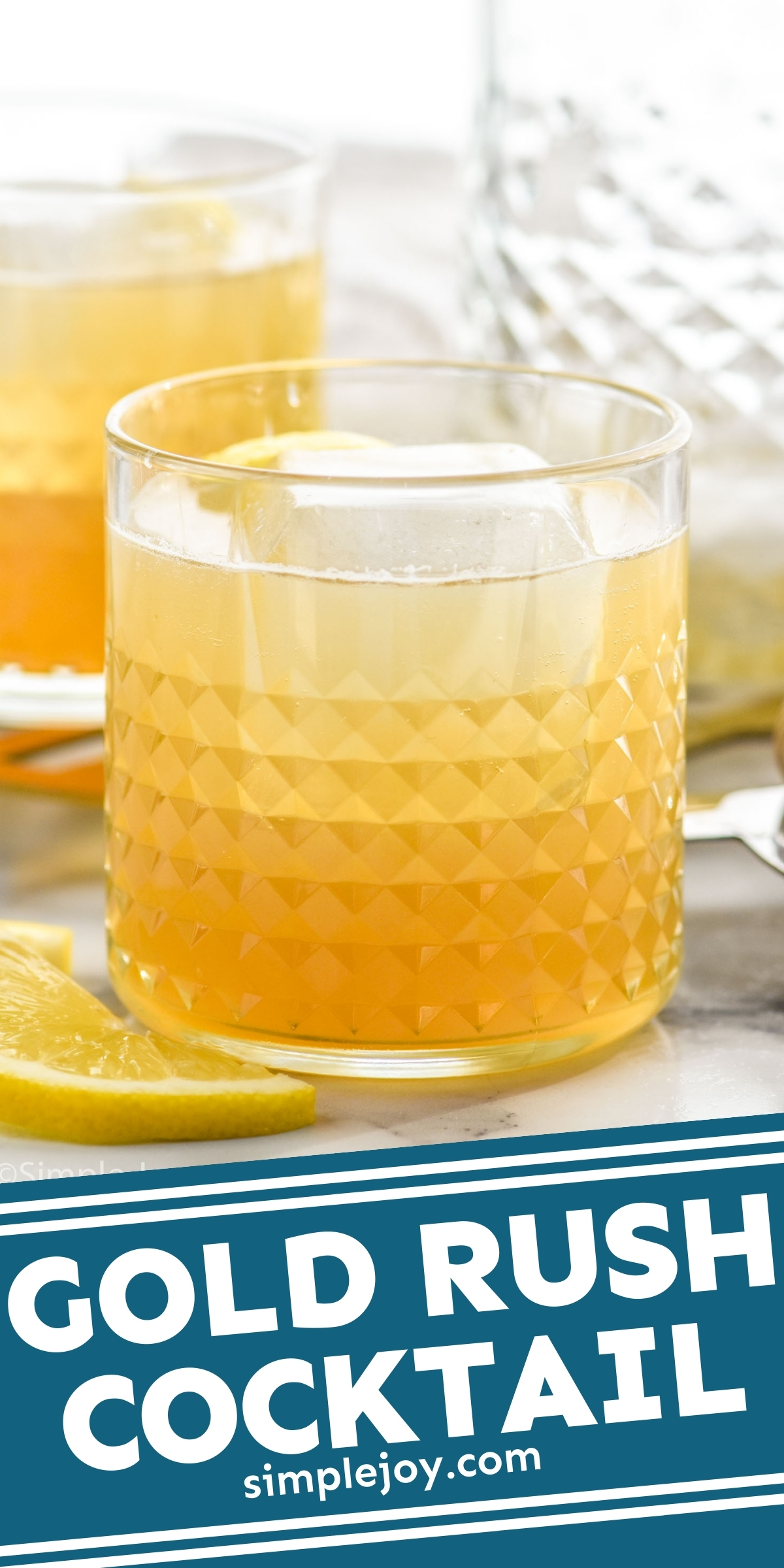 Gold Rush Cocktail (3 Ingredients) - Simple Joy