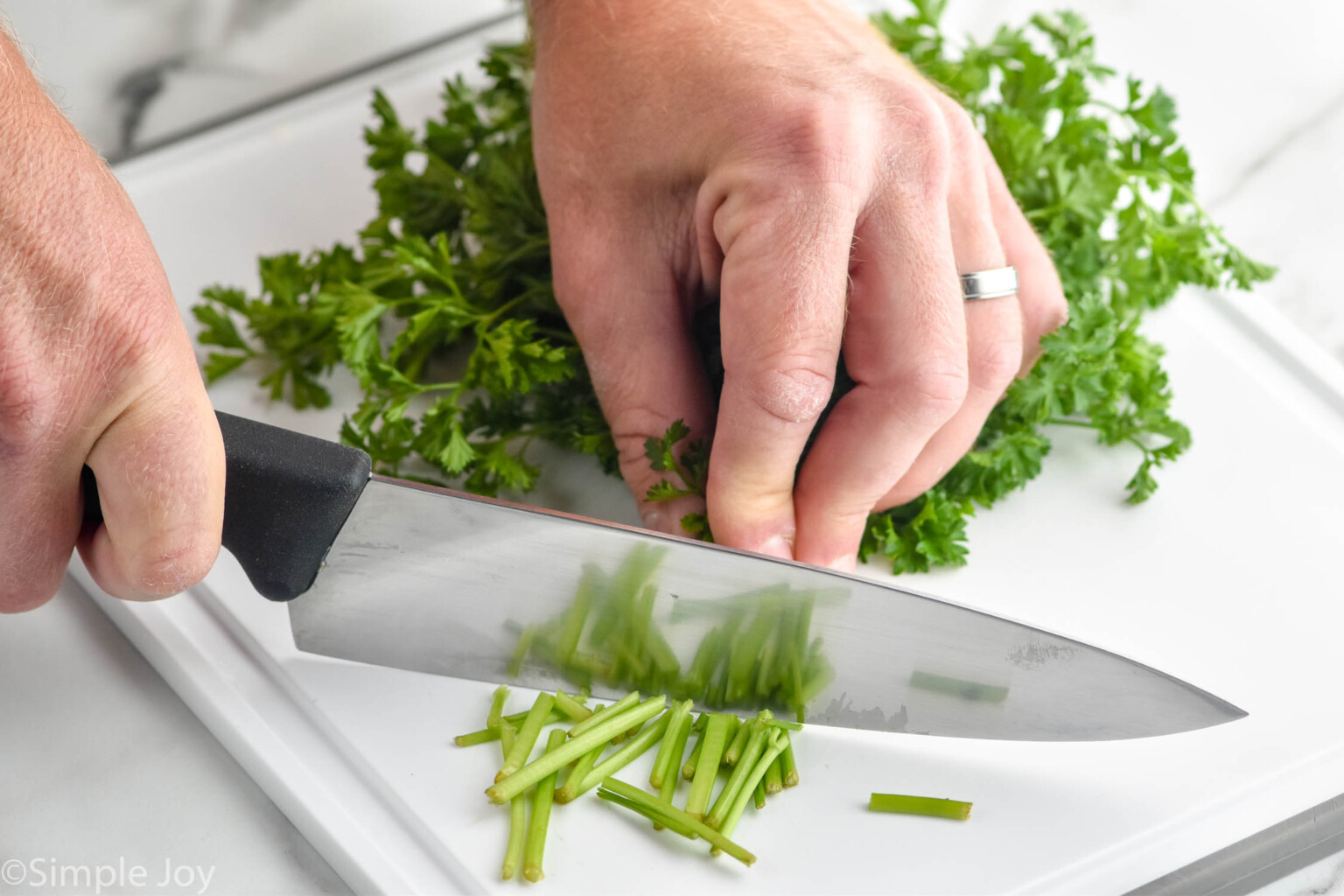 How to Store Parsley - Simple Joy